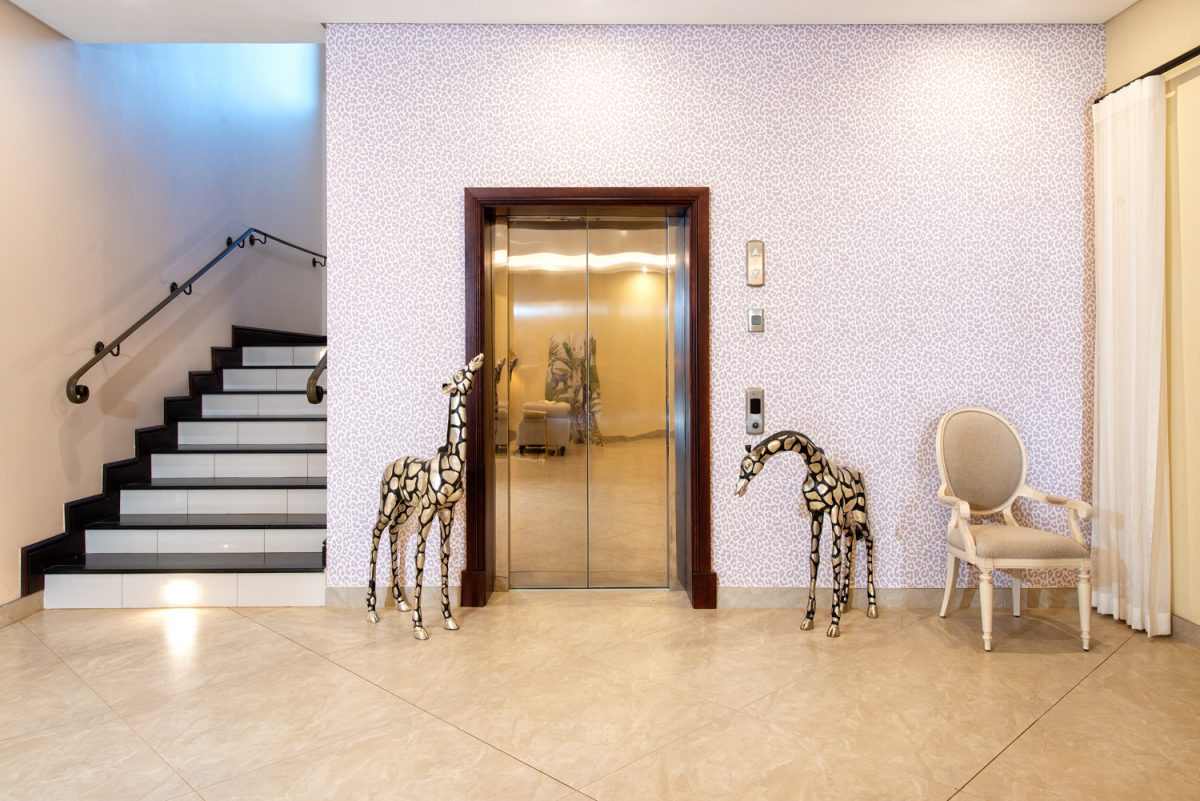 Shaturia Manor - Lotsane Signature Collection | 5 Star Lodge in Botswana