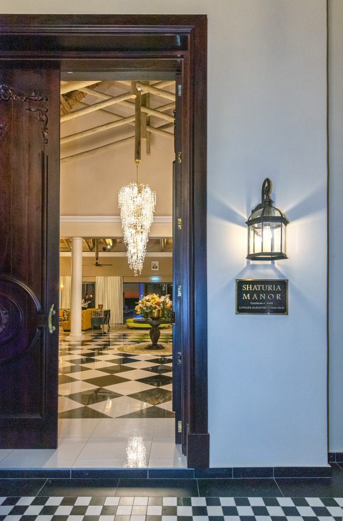 Shaturia Manor - Lotsane Signature Collection | 5 Star Lodge in Botswana